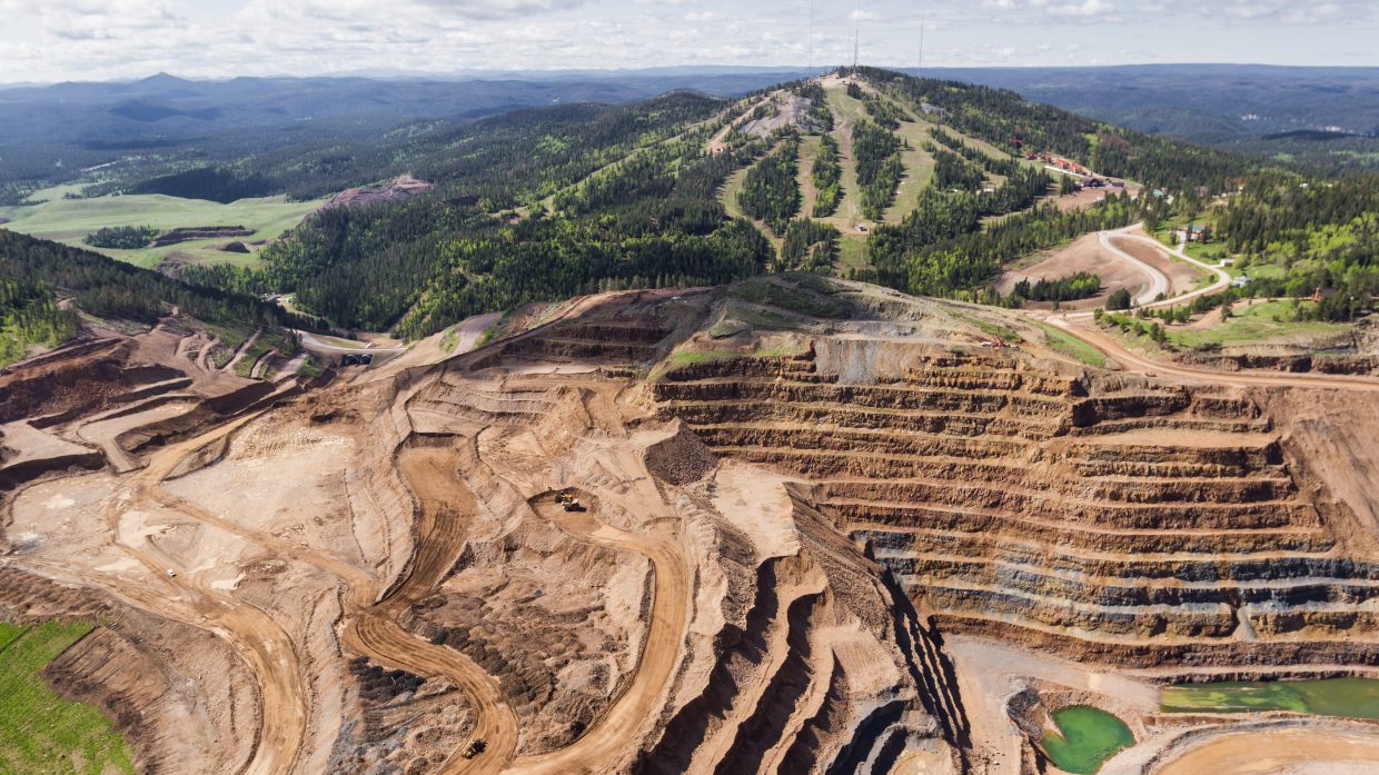 HxGN Spotlight | Mining Matters: MinePlan 50: The evolution of 3D modeling, data visualisation ...